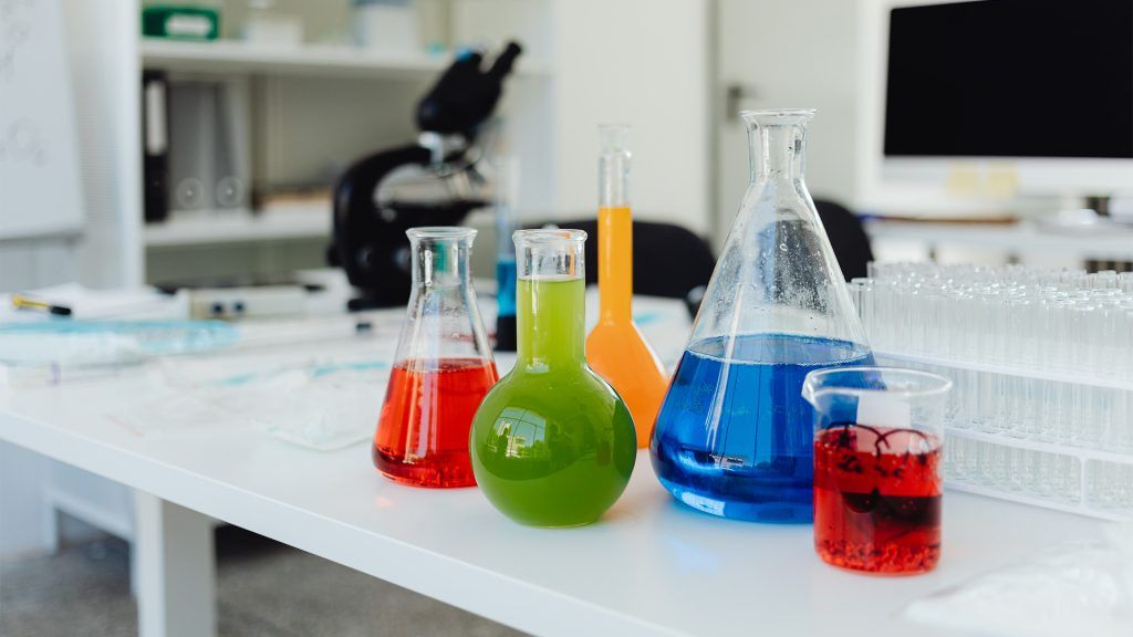 12 Best Classroom Zoom Backgrounds for Virtual Class - Techozu